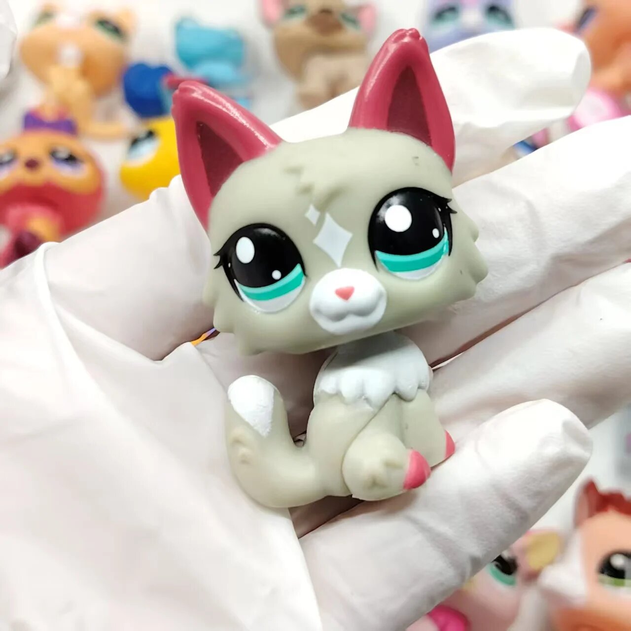 Коллекционная фигурка LPS Pets из ПВХ