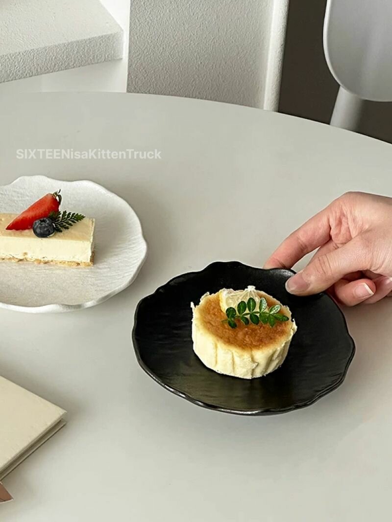 Керамическая тарелка с текстурой камня для десертов и фуд-фото, Ins-стиль, для дома и красивой сервировки Черный