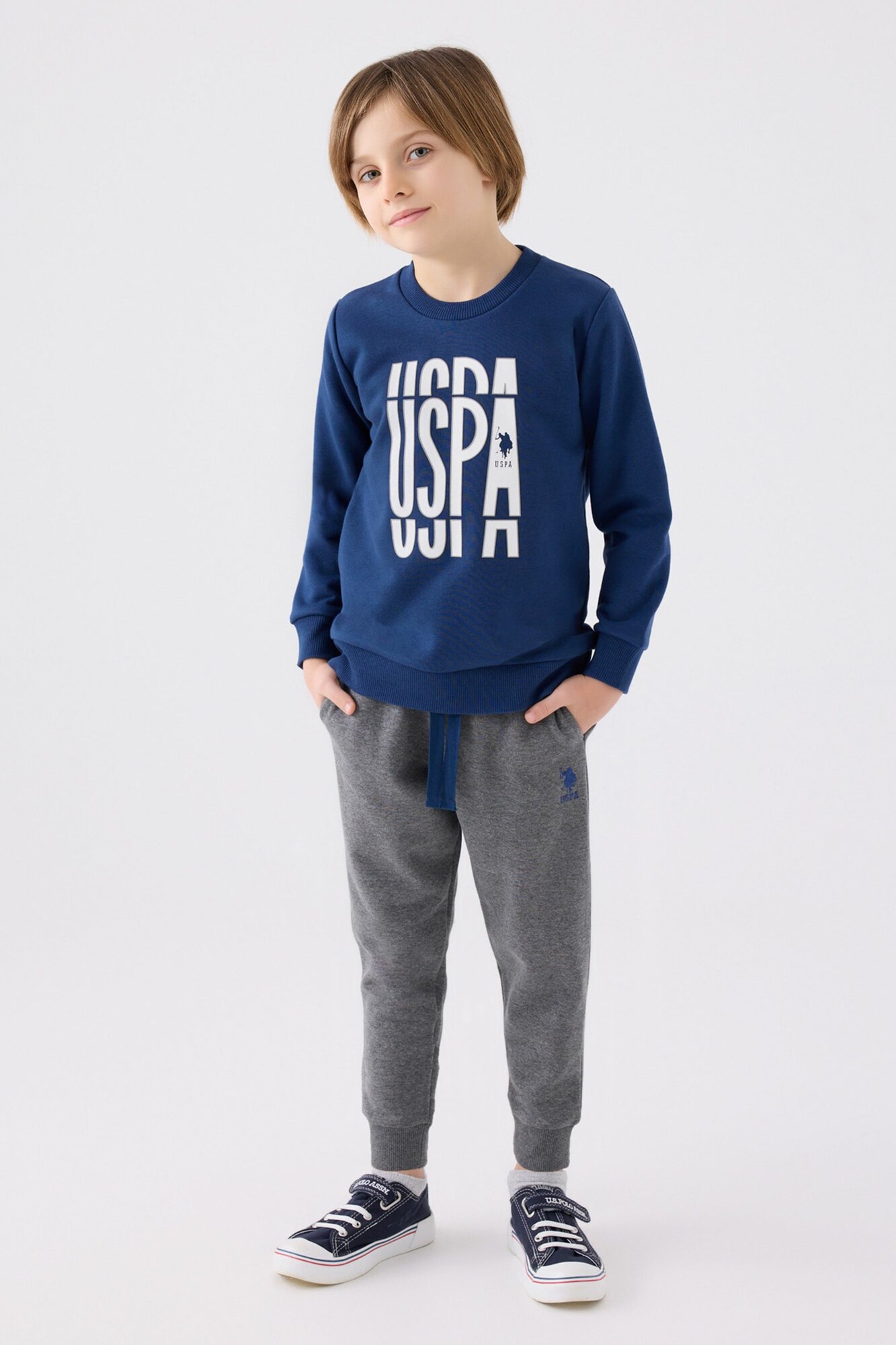 Костюм спортивный