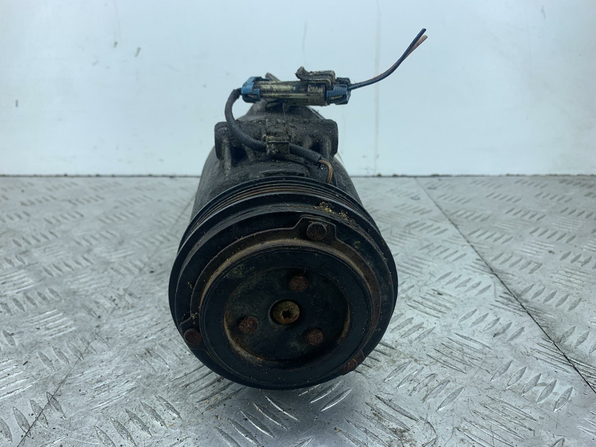 Компрессор кондиционера Opel Corsa C 2001 9986181