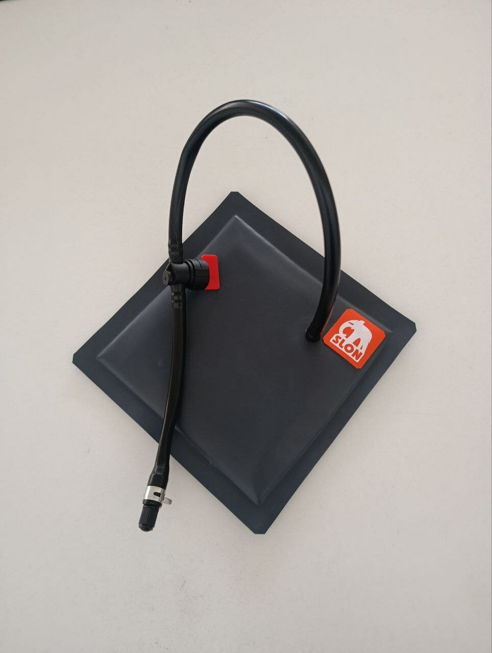 Пневмодомкрат/ пневмоклин / пневмоподушка/ домкрат для мебели, дверей, монтажа (Слон) 15х15 см.