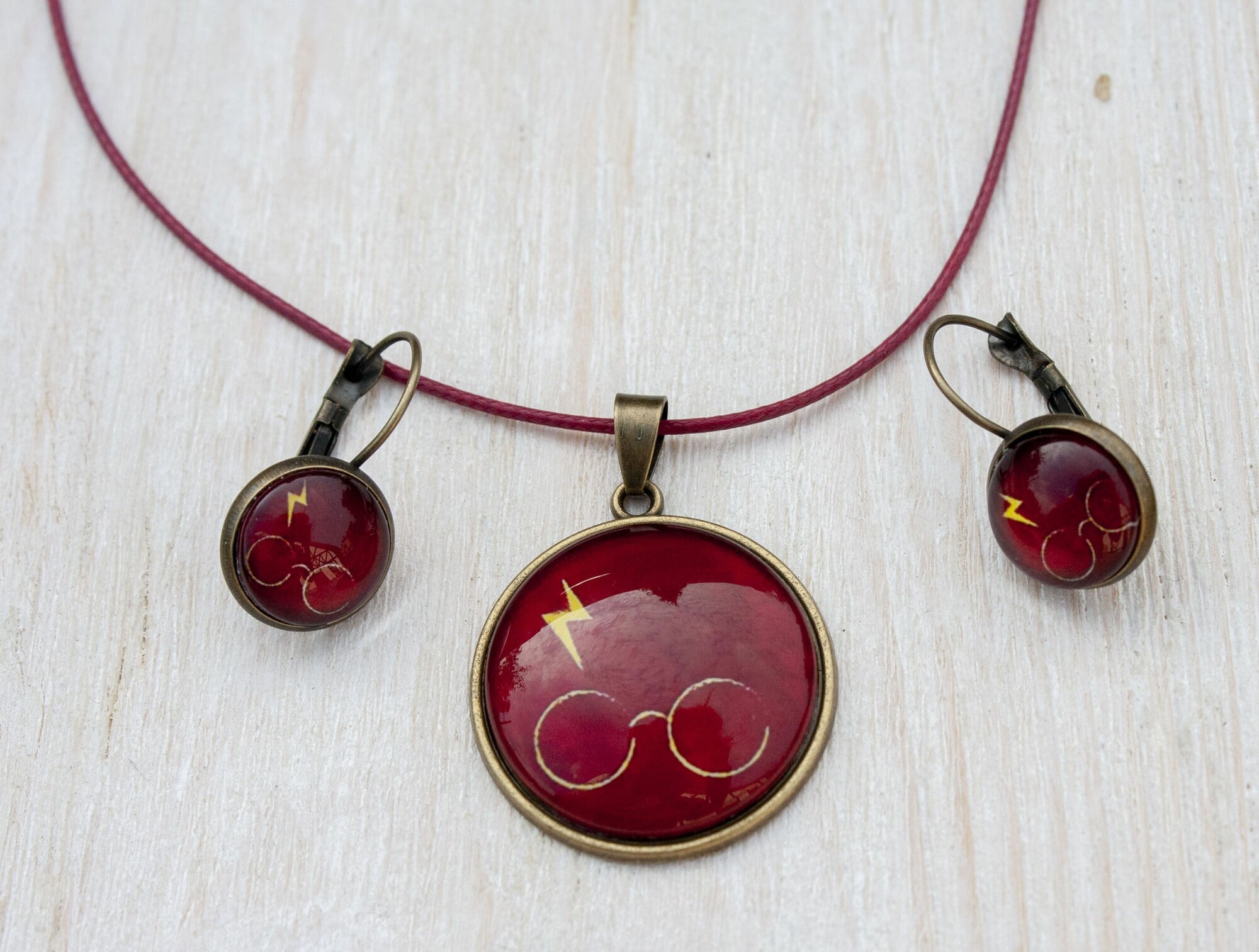 Комплект серег, стекло