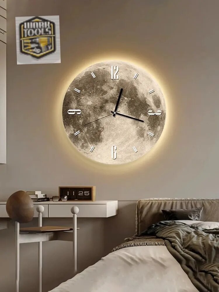 Настенные часы 30см Moon Clock с LED подсветкой, бесшумный кварцевый механизм