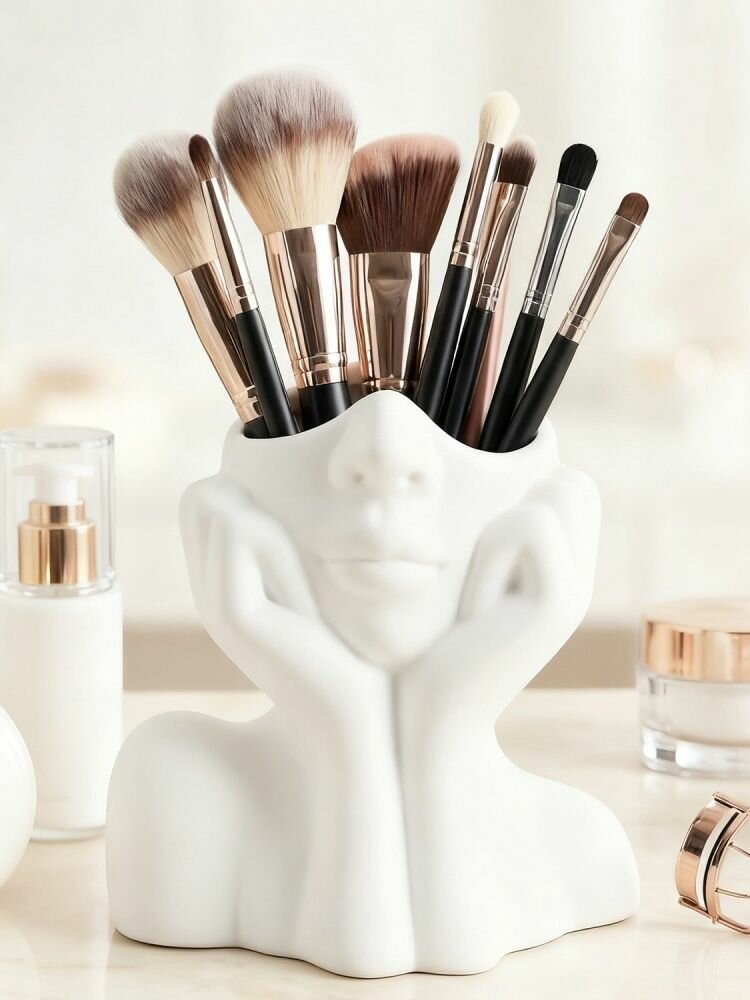 Декоративное кашпо для сухоцветов лицо девушки и руки