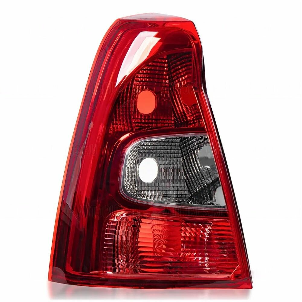 Фонарь задний левый на Рено Логан 1