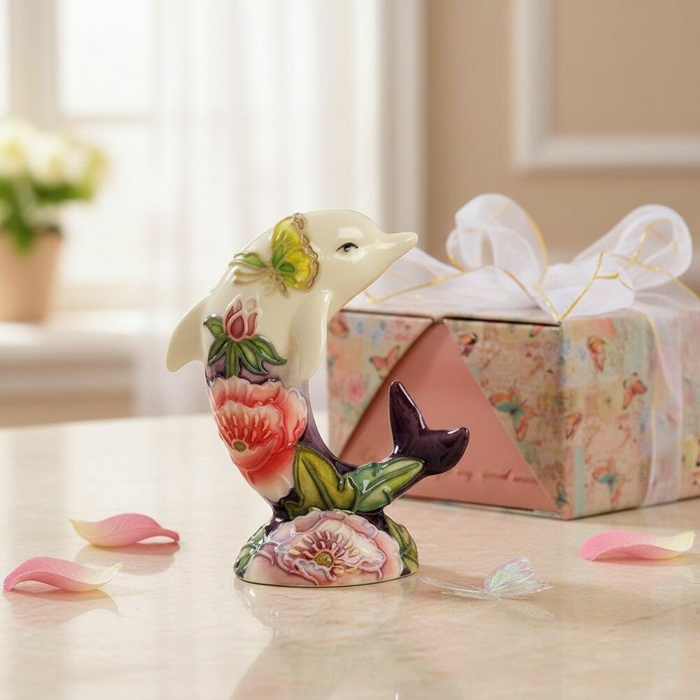 Фигурка Дельфин