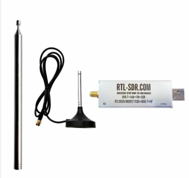 RTL-SDR приемник RTL-SDR COM V3 с телескопической антенной в комплекте