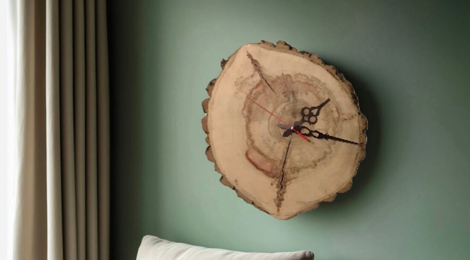 Настенные Часы "Карагач", деревянные, кварцевый механизм, 38 см