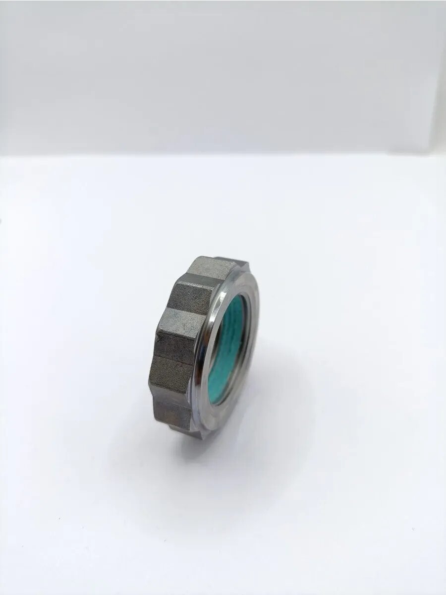 Гайка заднего редуктора