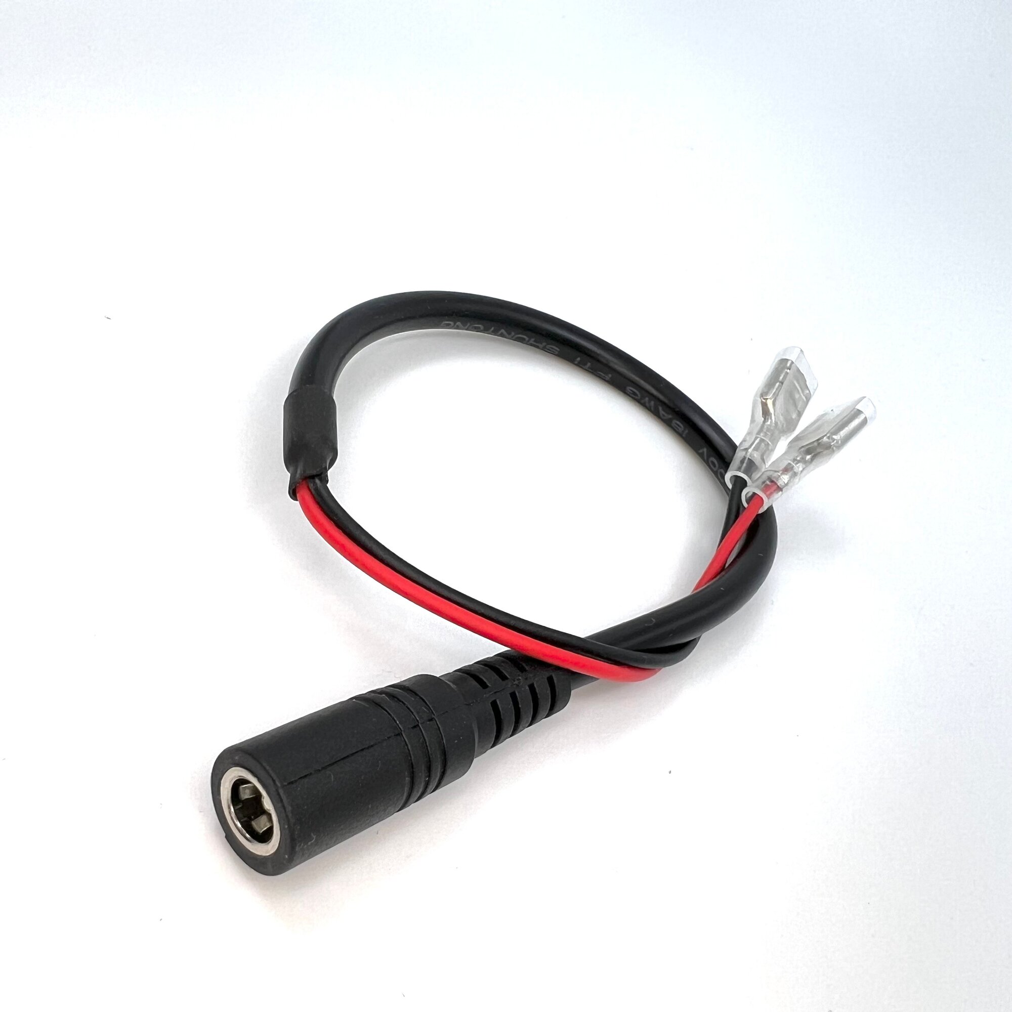 Переходник Разъём DC 2,1*5,5 (7А, гнездо, шнур) -> Клемма тип B 6,3мм, 250мм