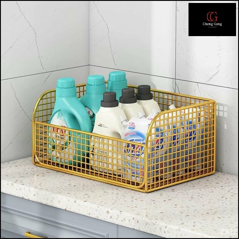 Эксклюзивная золотая корзина среднего размера для организации ванной комнаты