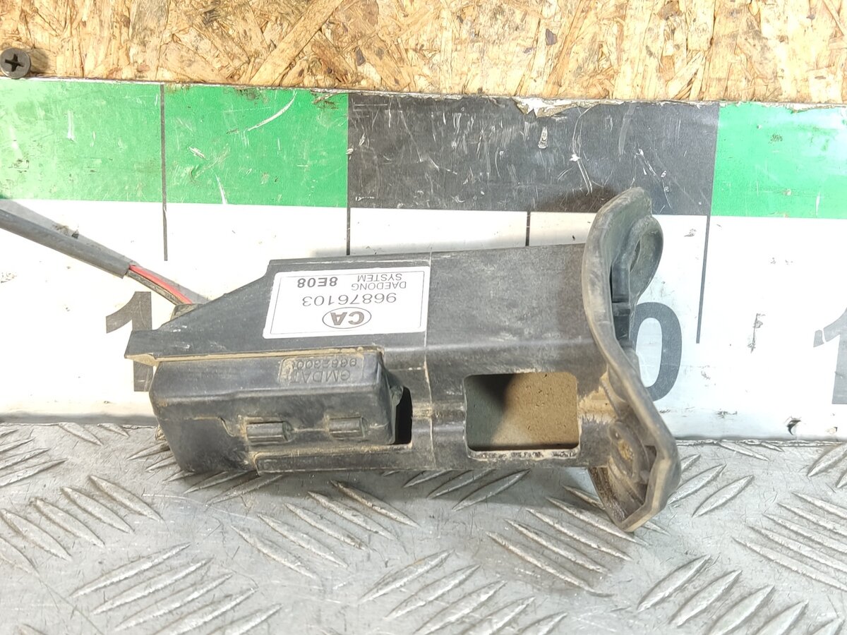 Замок лючка бензобака CHEVROLET Captiva 2006-2010 96876103