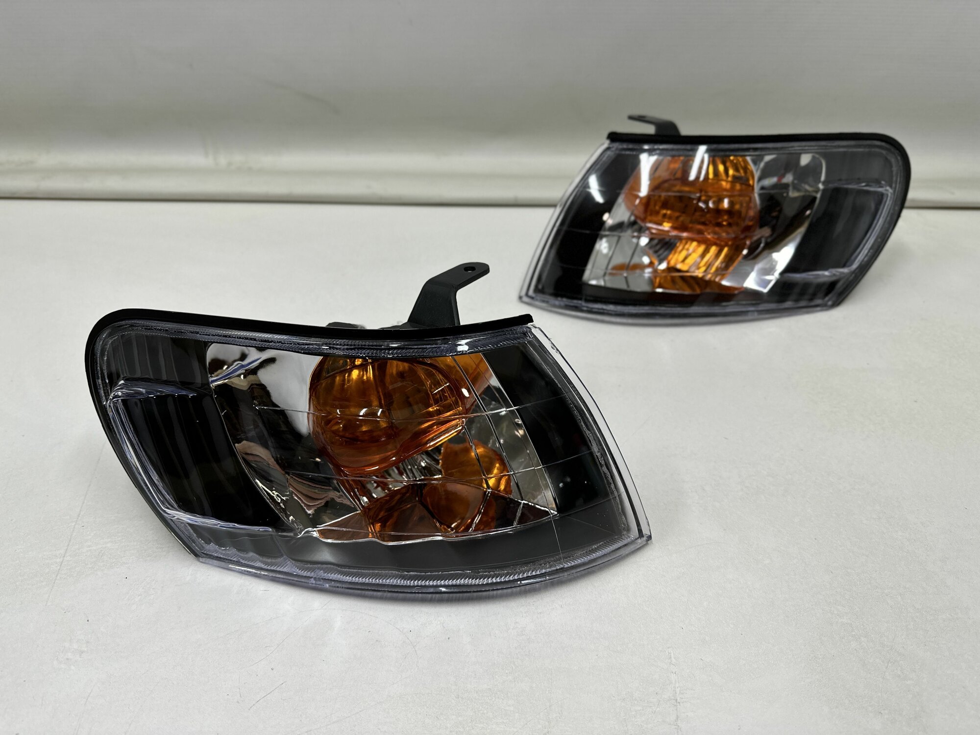 Фары автомобильные