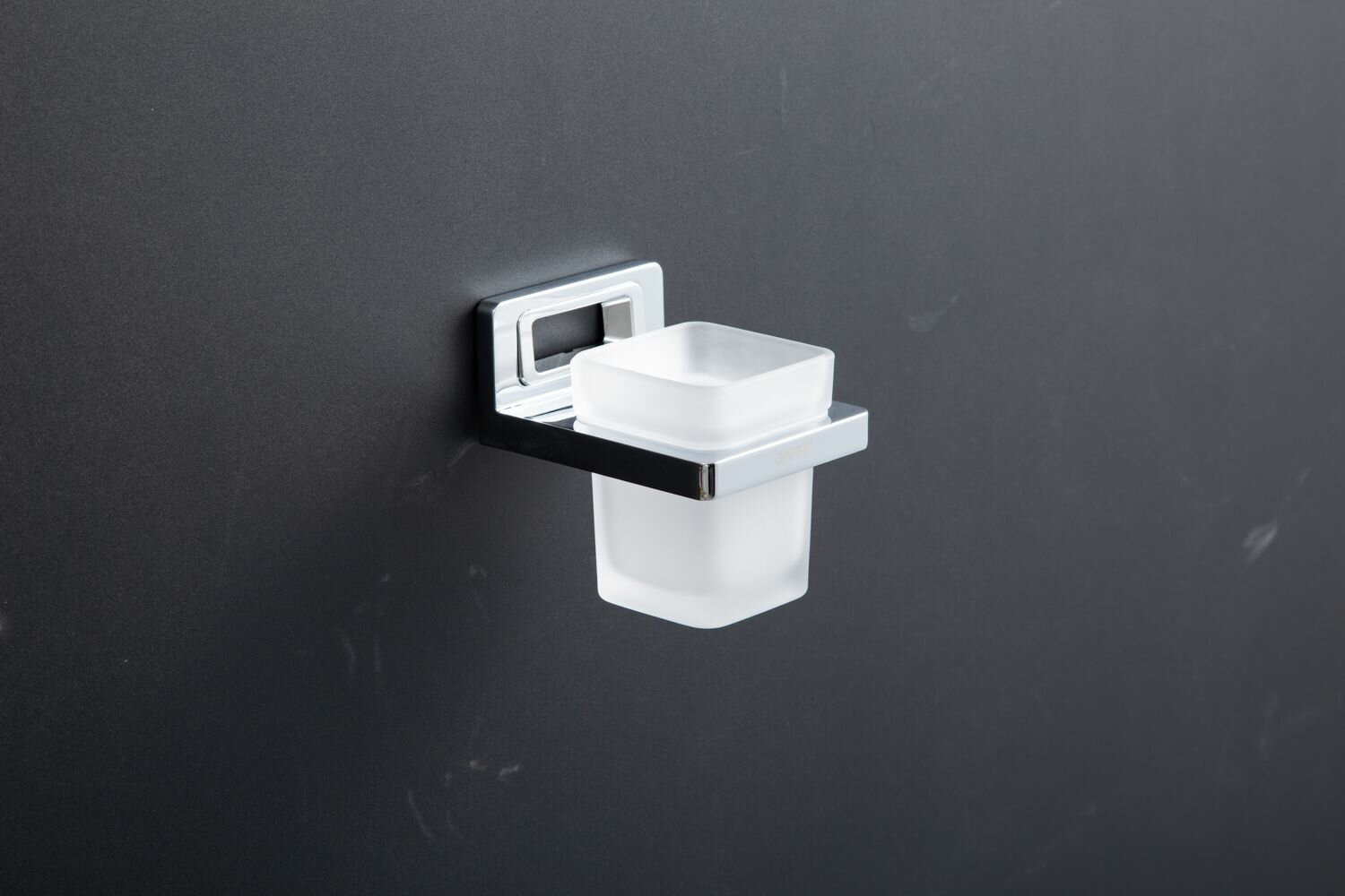 Стакан для ванной настенный Gappo G3CL08QW06RI, хром