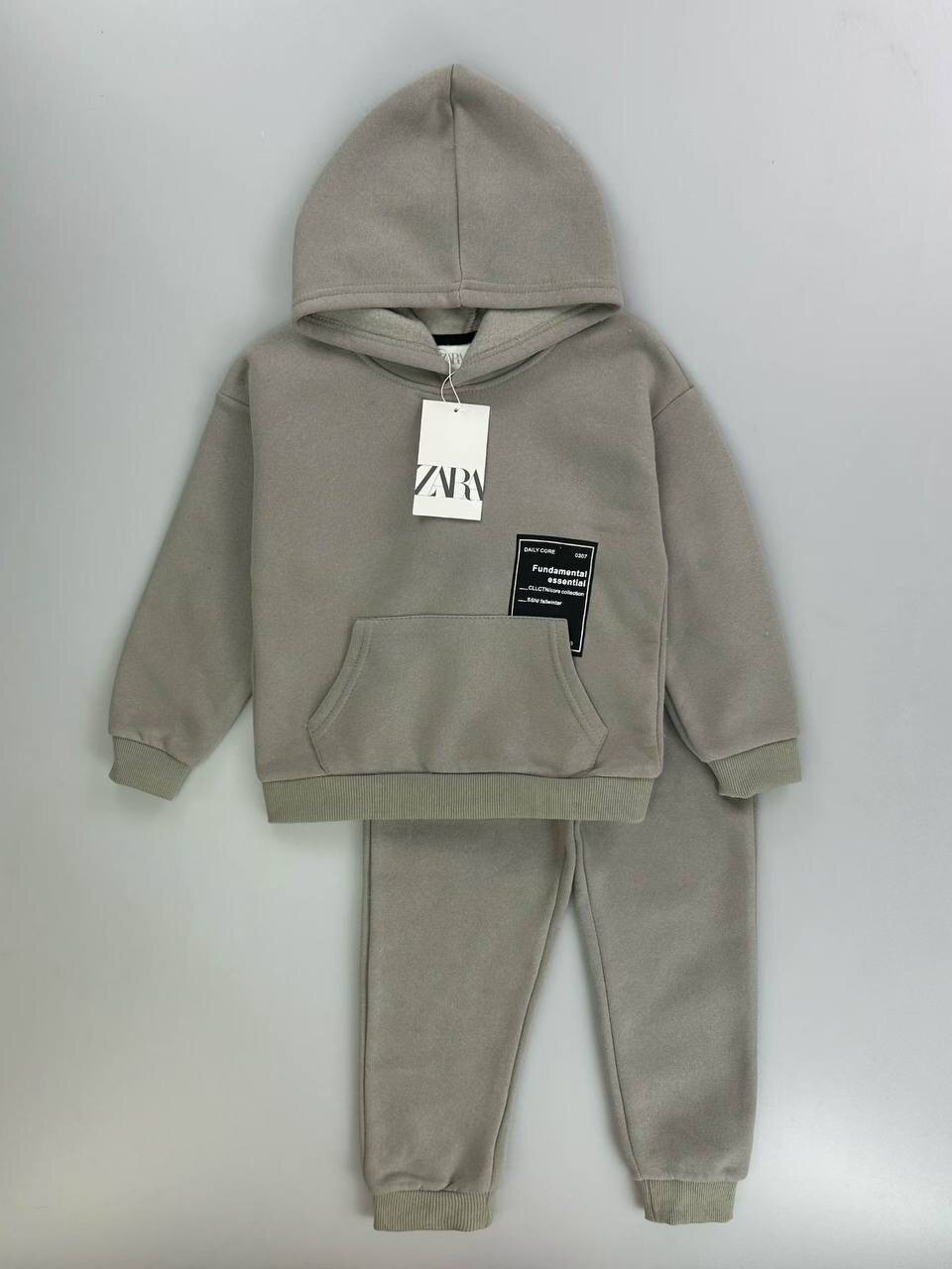 Костюм спортивный