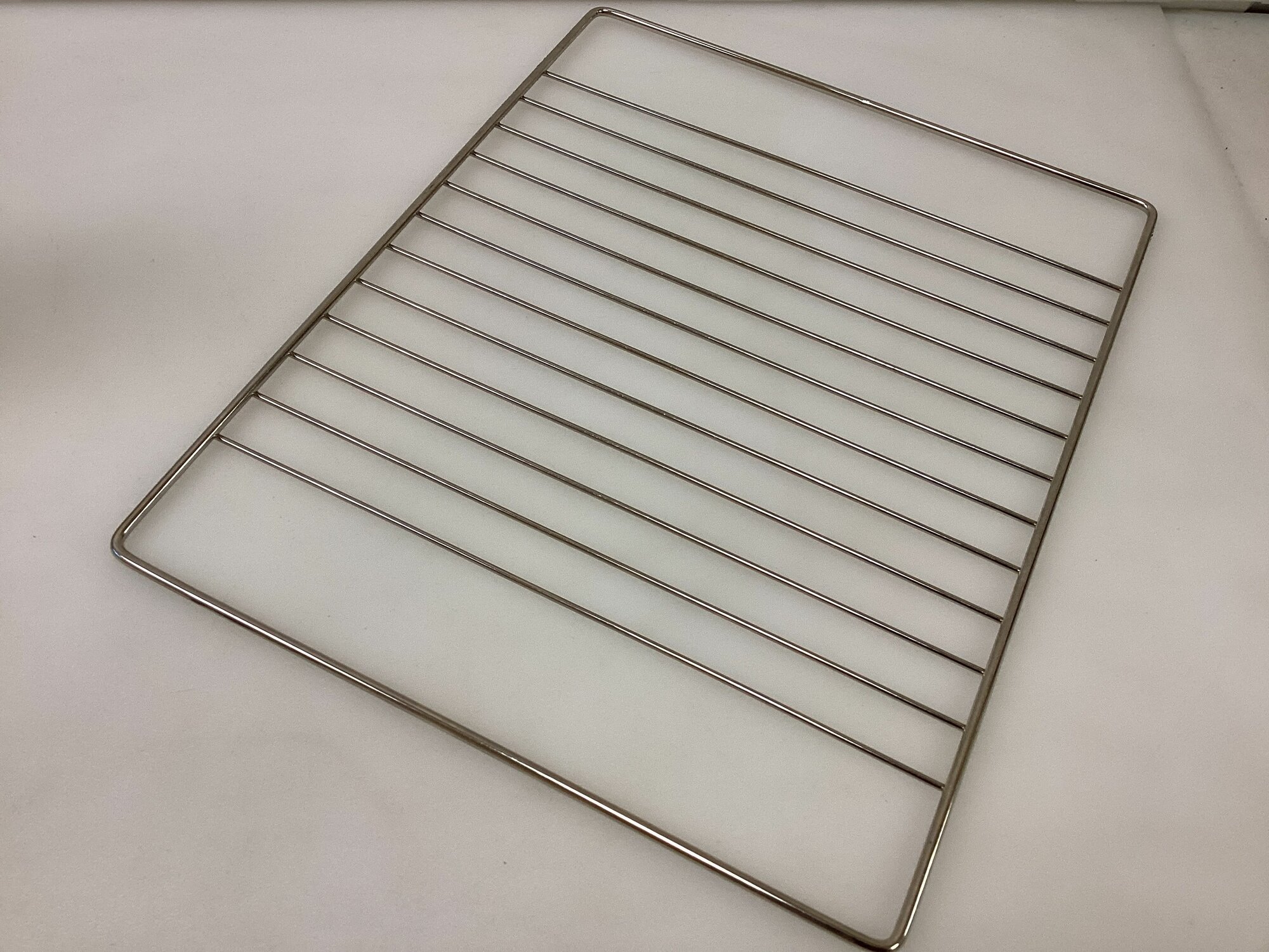 Решетка духовки, для газовой плиты Darina GM4M42002WG