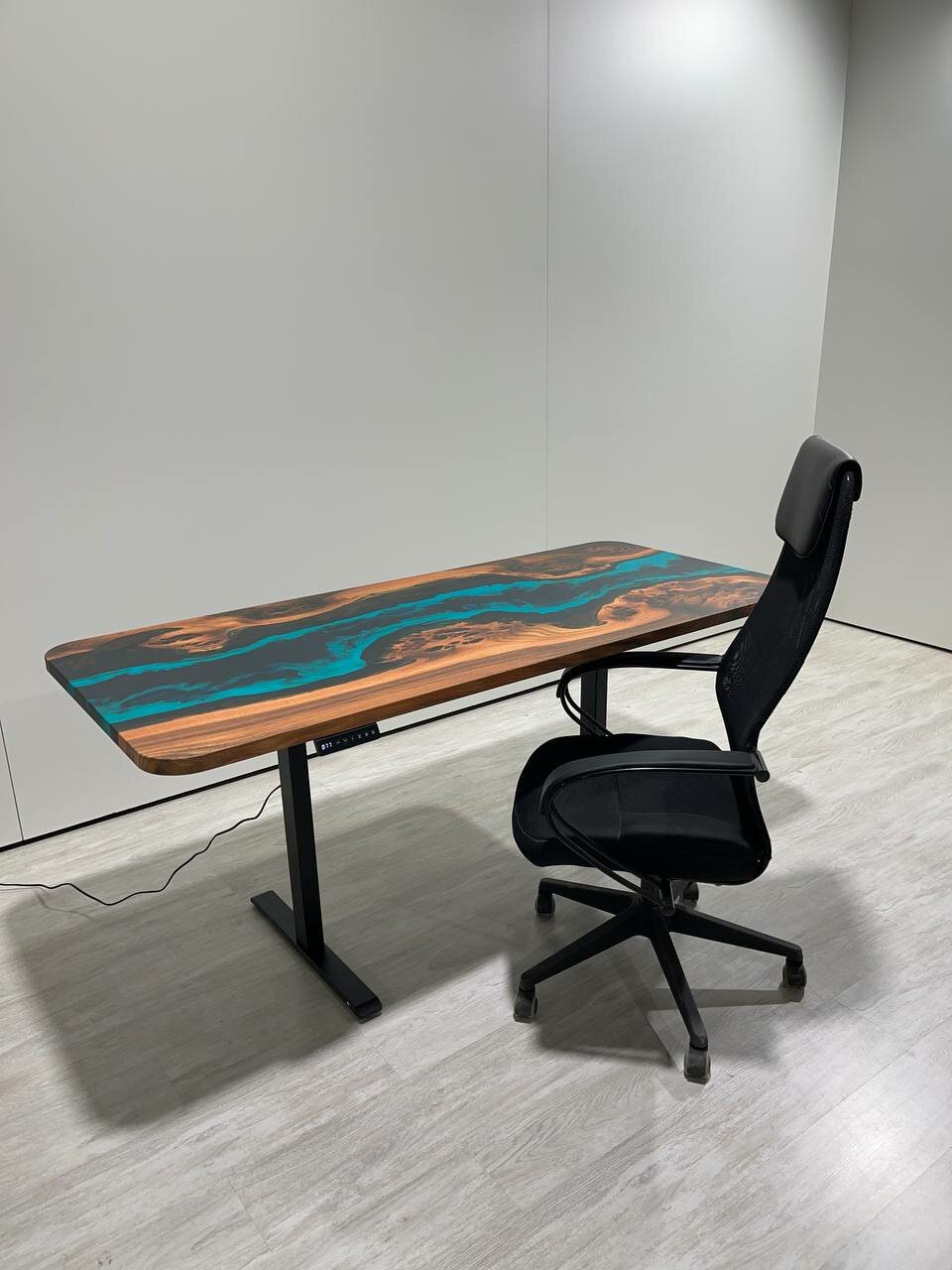 Стол компьютерный с подъемным механизмом дизайнерский лофт THETABLE•RU 180х80 4.5/14.1