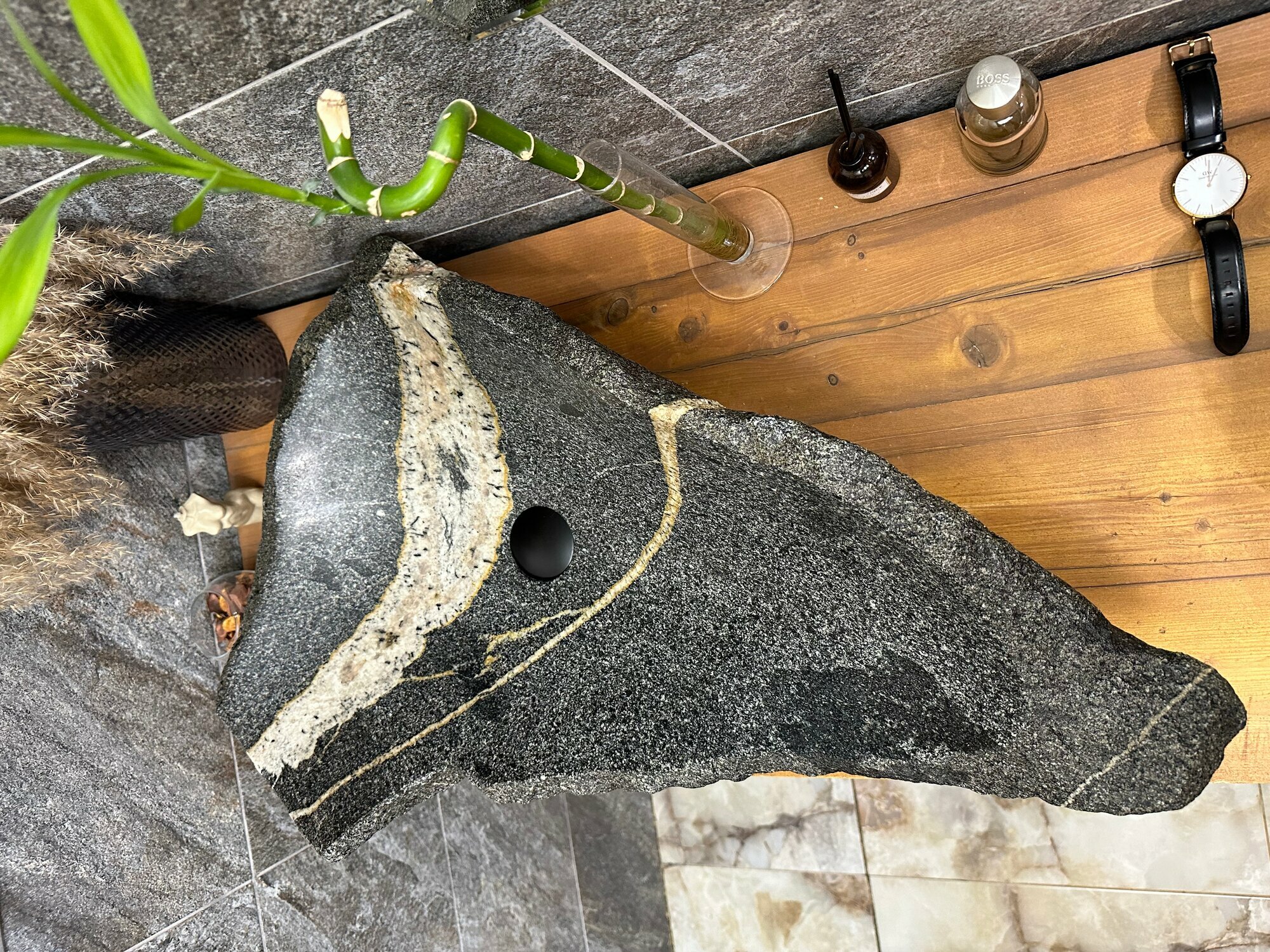 Раковина из натурального камня Black Swan, Charcoal Soapstone (78x51)