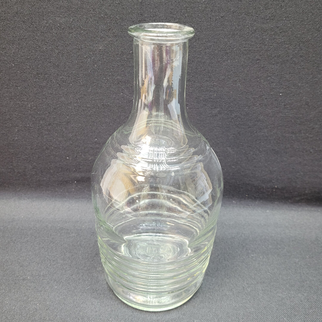 Графин-штоф Уршельский завод, стекло, отсутствует пробка. Винтаж, СССР.