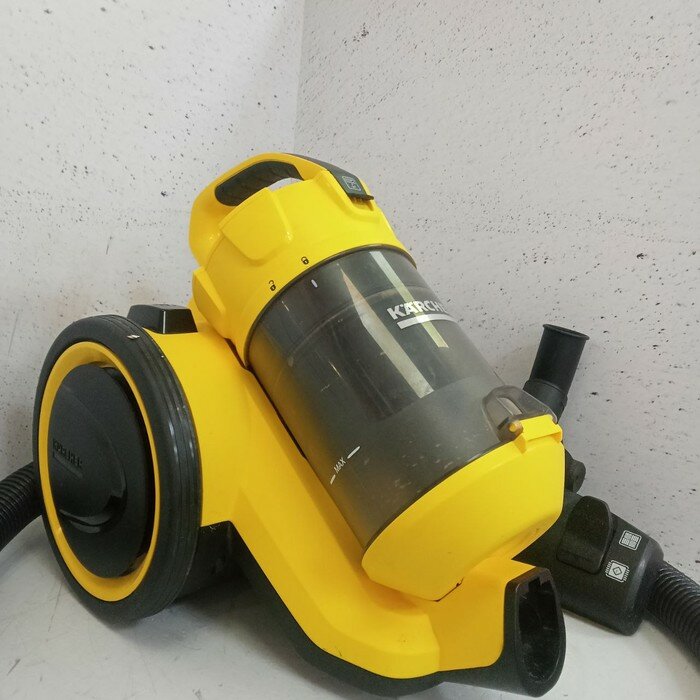 Напольный пылесос KARCHER VC 3 Floor