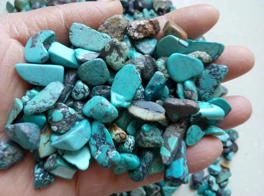 Бирюзовый камень 7-12 мм, 100 г, BASILOSAURUS 10g