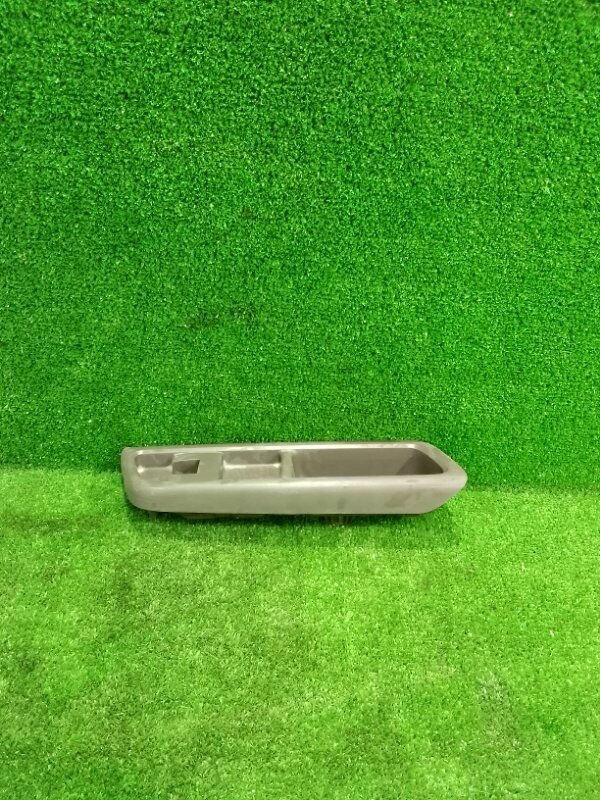 Накладка двери Chevrolet Cobalt перед. прав. (б/у) Б/У с пробегом