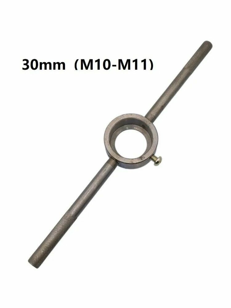 Гаечный ключ для запасного колеса