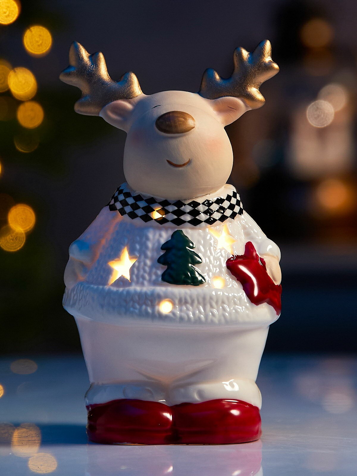 Светодиодная фигура "Олененок в свитере", 13.8x6x7 см, 1 LED, керамика, от батареек LR44x3, тёплый белый свет