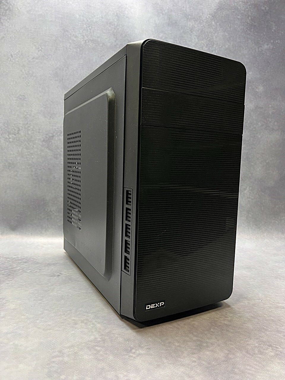Системный блок AMD Ryzen 3 3200G 4GHz/RAM 8Gb/SSD 120Gb/AMD Radeon Vega 8