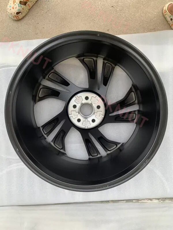 Geely Monjaro Колесный диск Литой 20x8" PCD5х108 ET52 D63.4