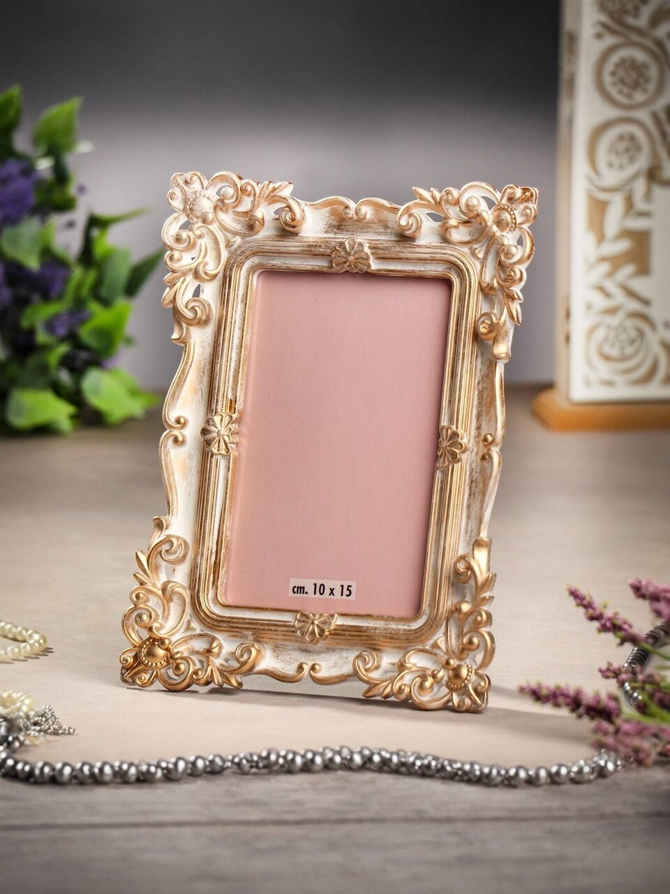 Фоторамка 10х15 см резная золотая Y3-1551, для фото, настольная, Китай