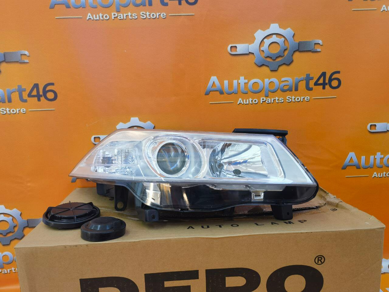 Фара правая Рено Меган 2 RENAULT MEGANE 2 с корректором хорошее качество DEPO