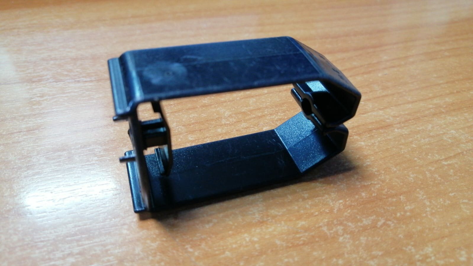 Седельный Зажим для фиксации проводов CL HellermannTyton HTWD-BWR-40x40-PC, ABS, ПВХ, Комплект 18 Шт, Черный