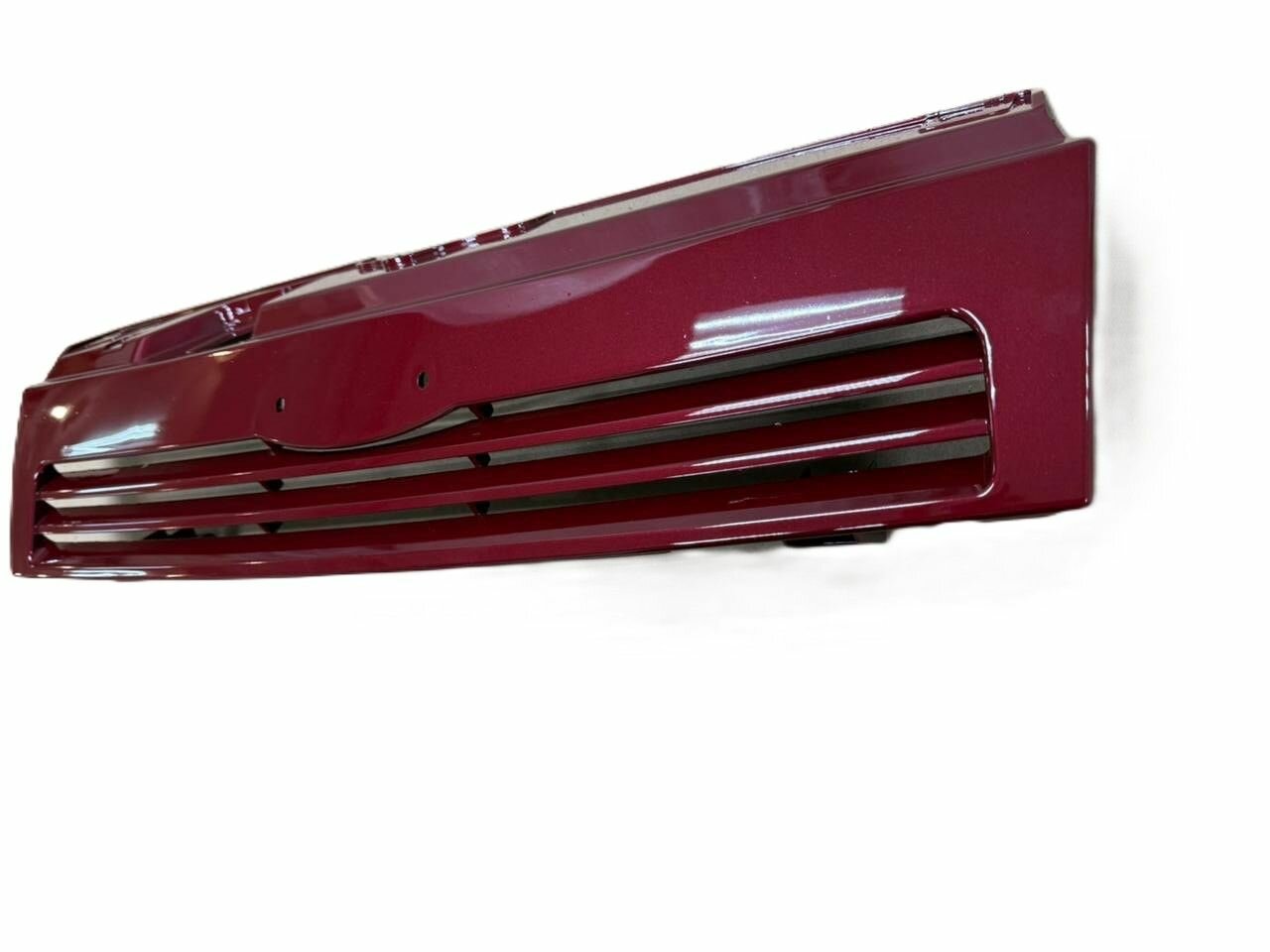 Решетка радиатора ВАЗ 2110-2112-2112 в цвете 125 антарес