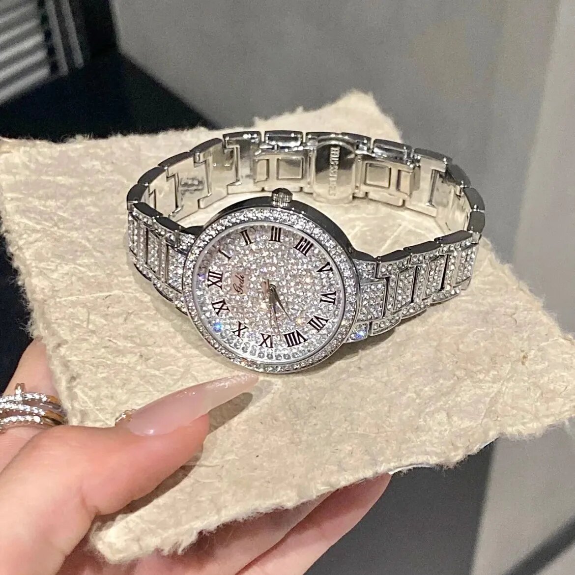 Наручные часы