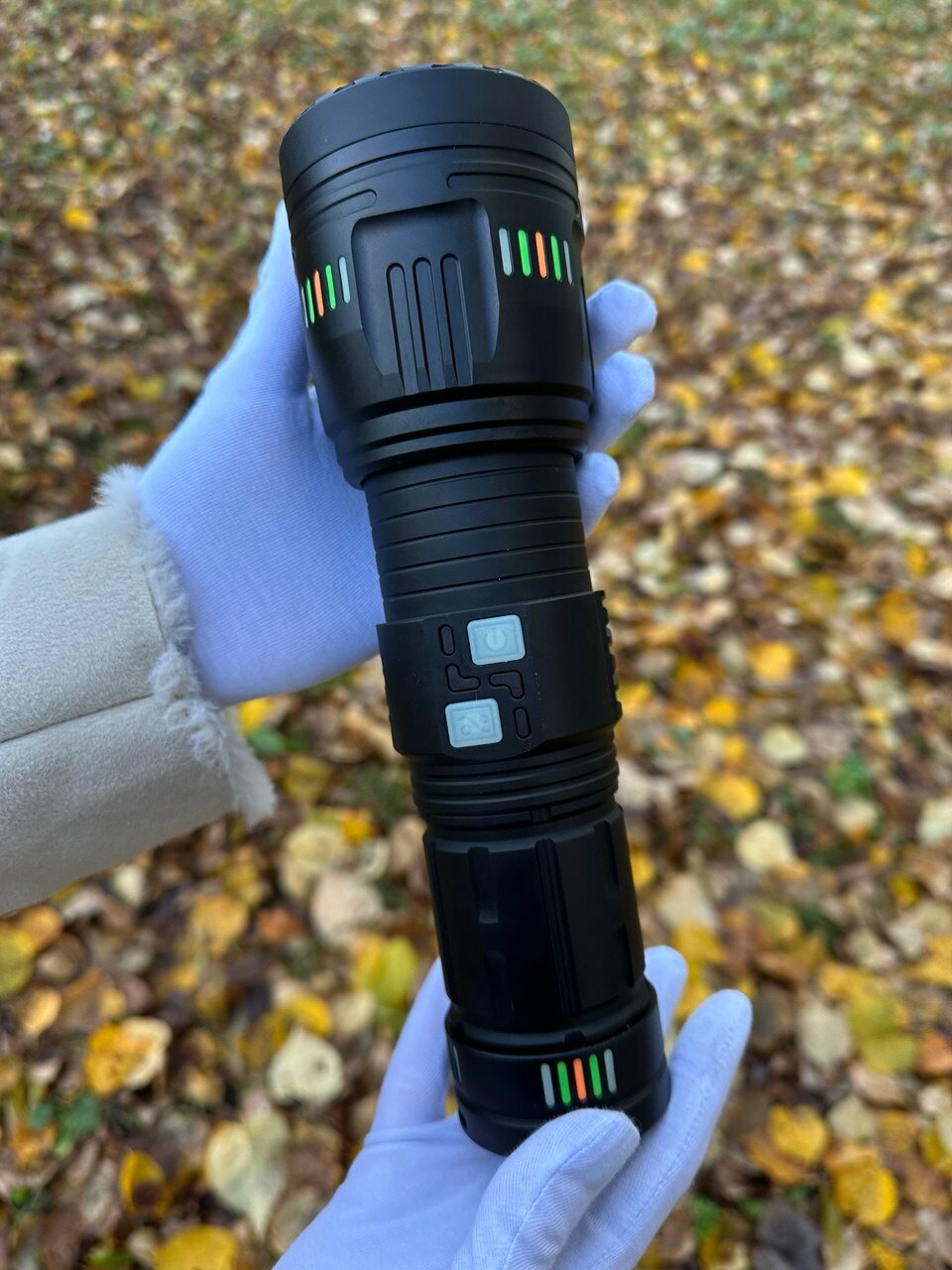 Фонарь мощный ручной