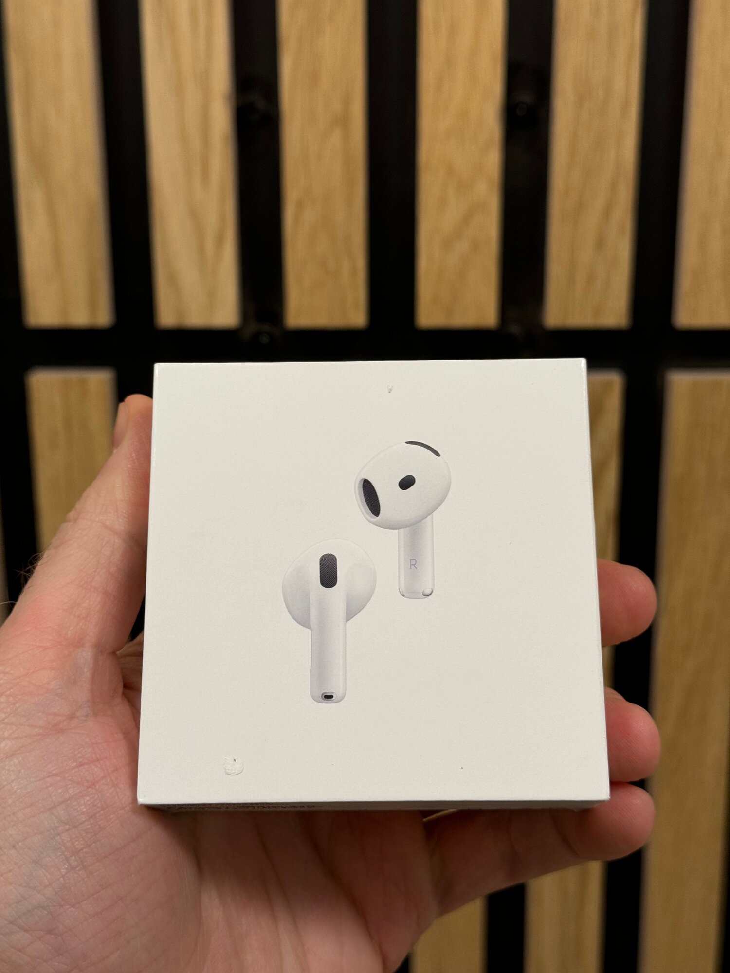 Беспроводные наушники Apple AirPods 4 ANC c активным шумоподавлением (MXP93)