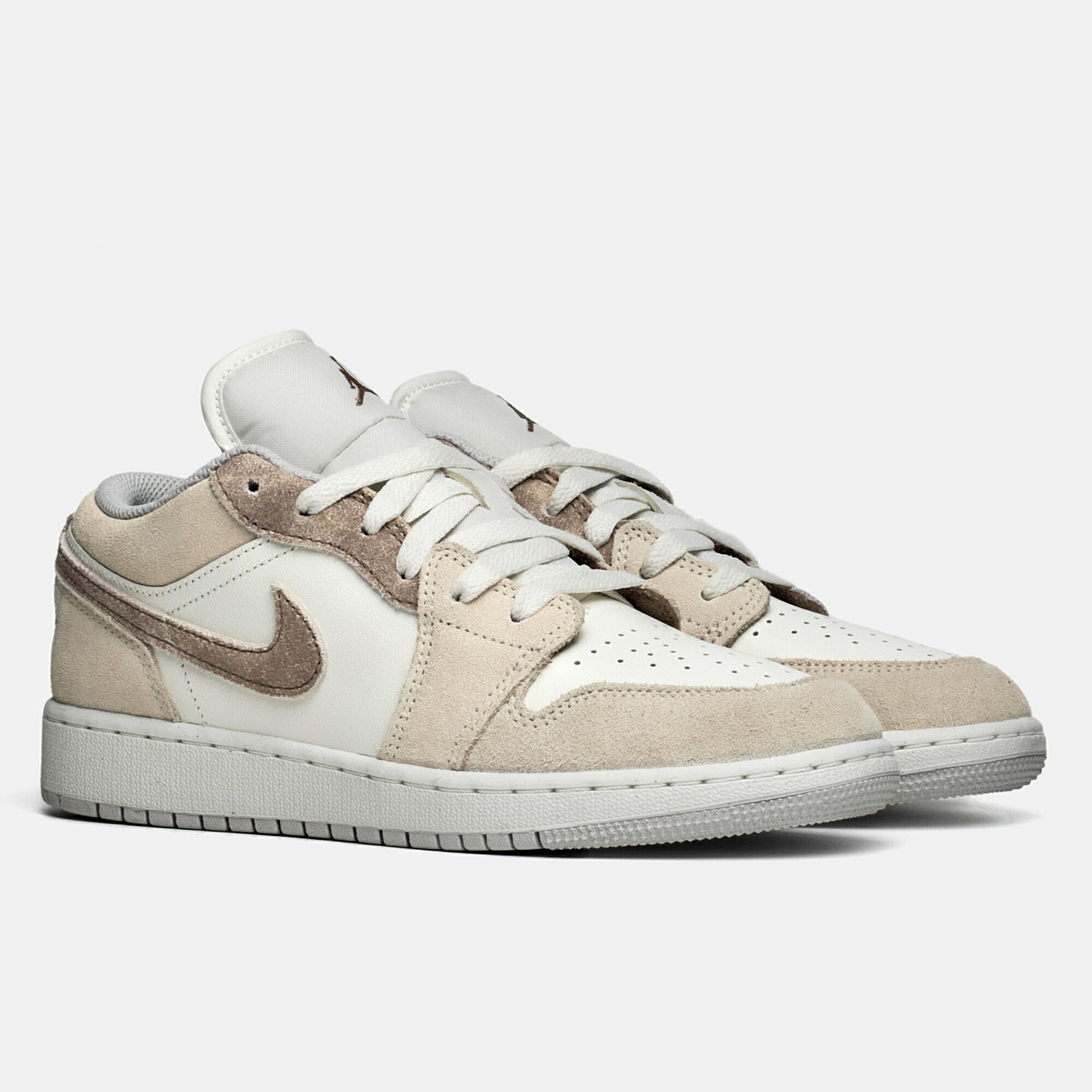 Кроссовки Air Jordan 1 Low