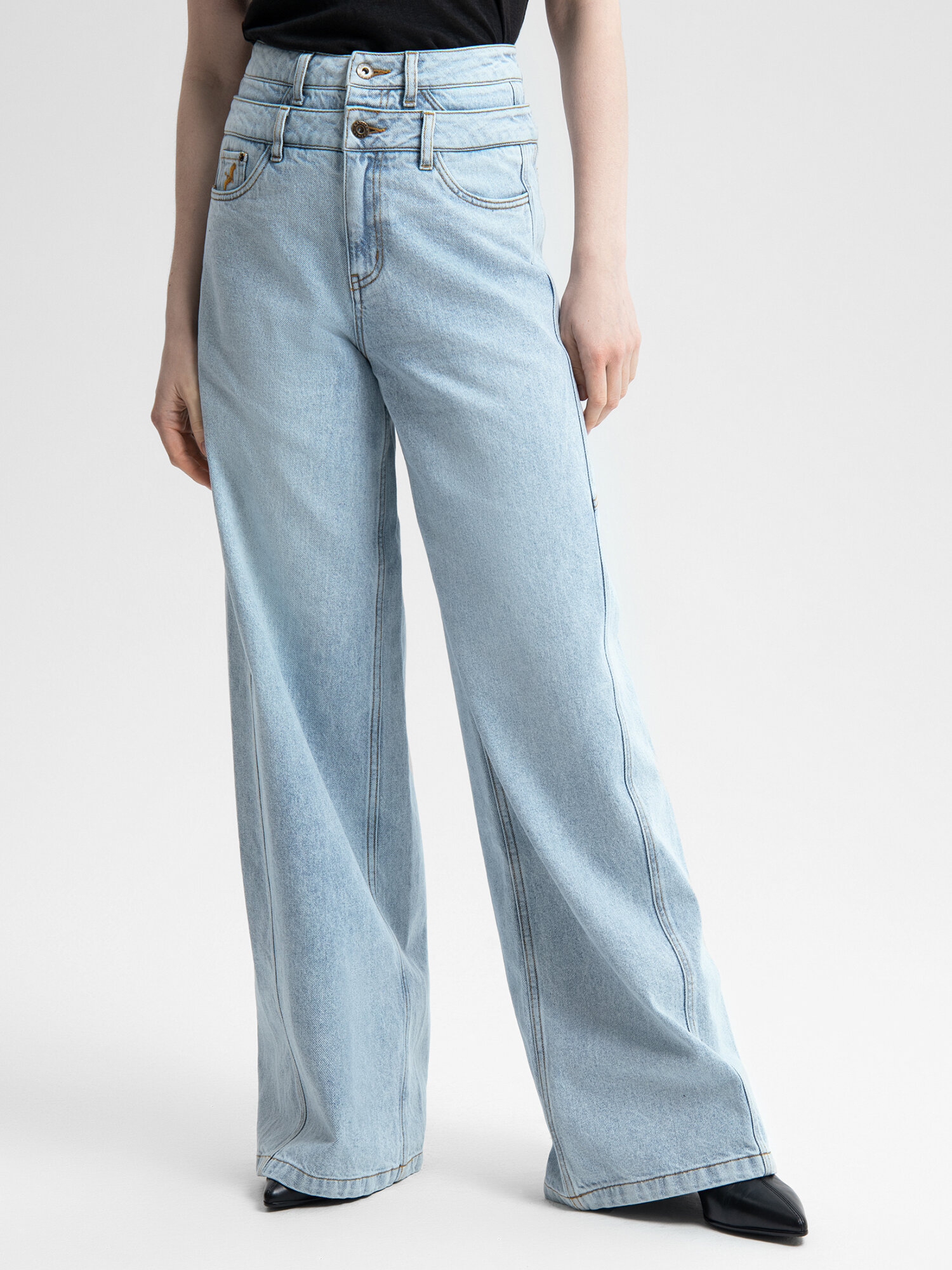 Джинсы широкие 