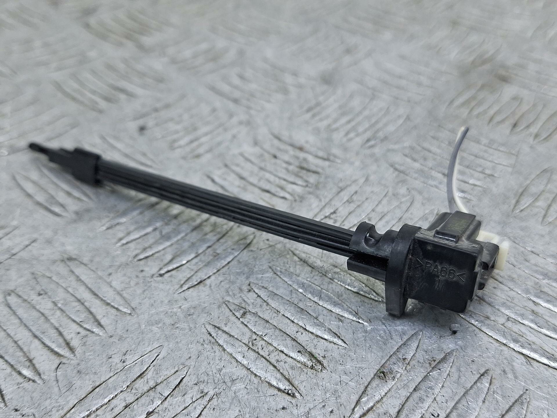 Датчик температуры в салоне Hyundai Solaris (2010 - 2014)