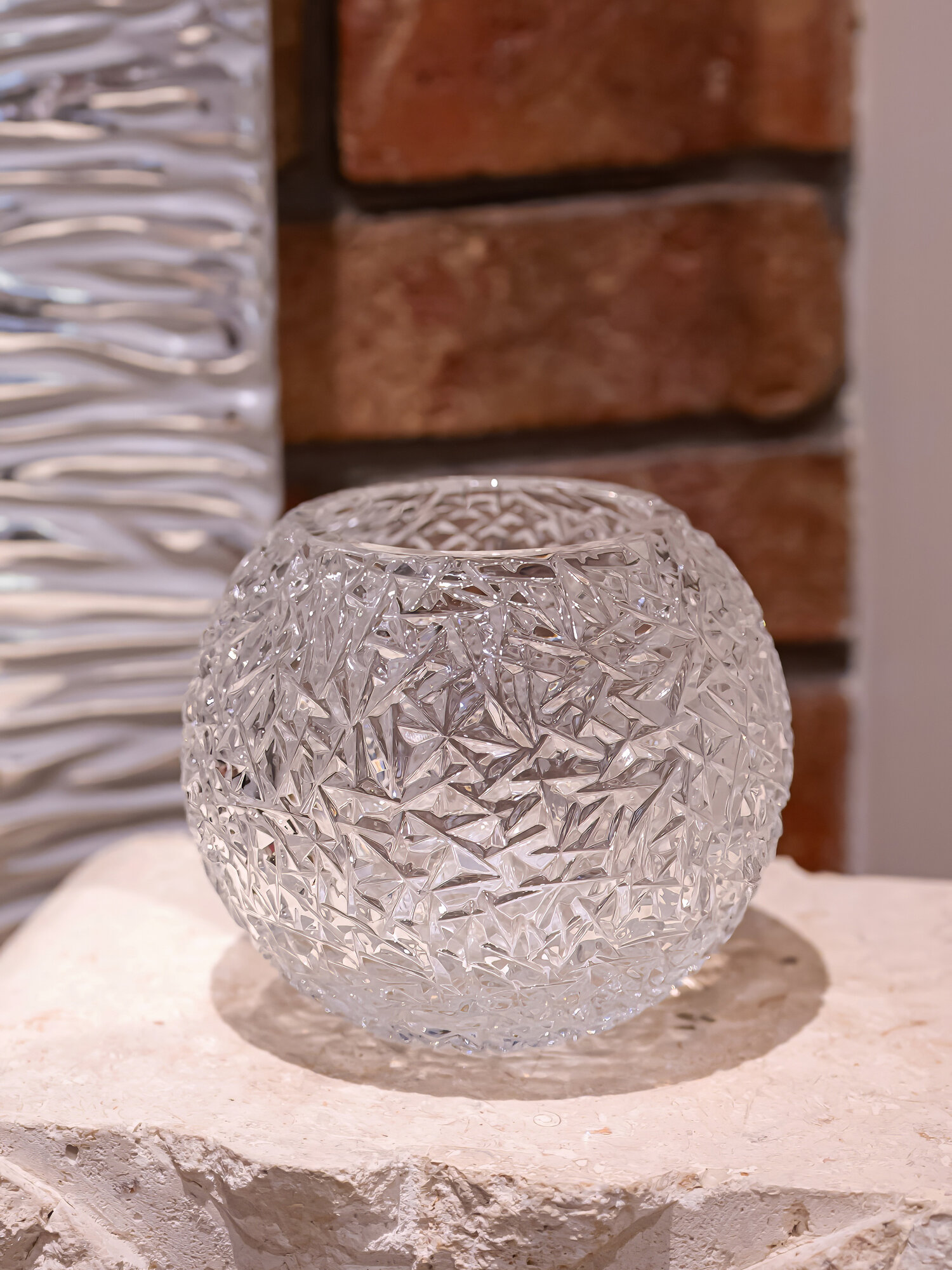 Ваза шар хрустальная для декора интерьера Неман, диаметр 14 см 1100/81, 6401