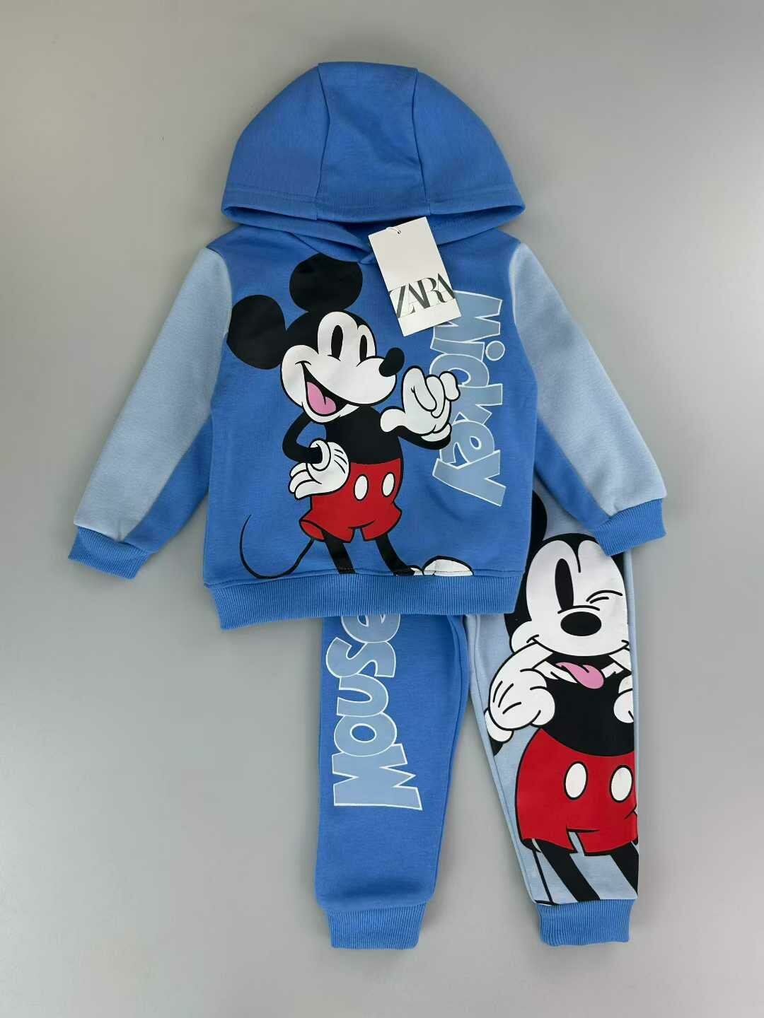 Комплект одежды