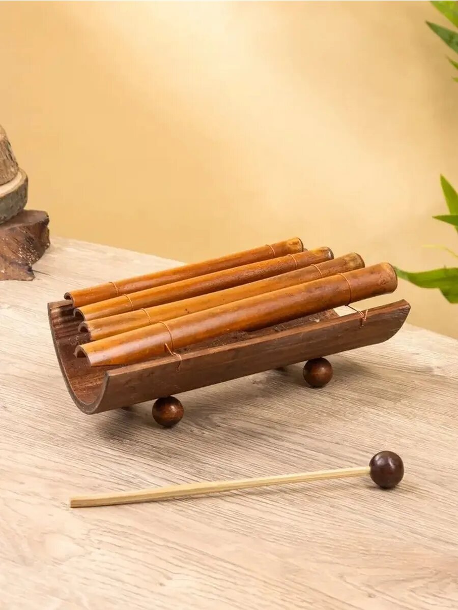 Маленький деревянный ксилофон для развлечений