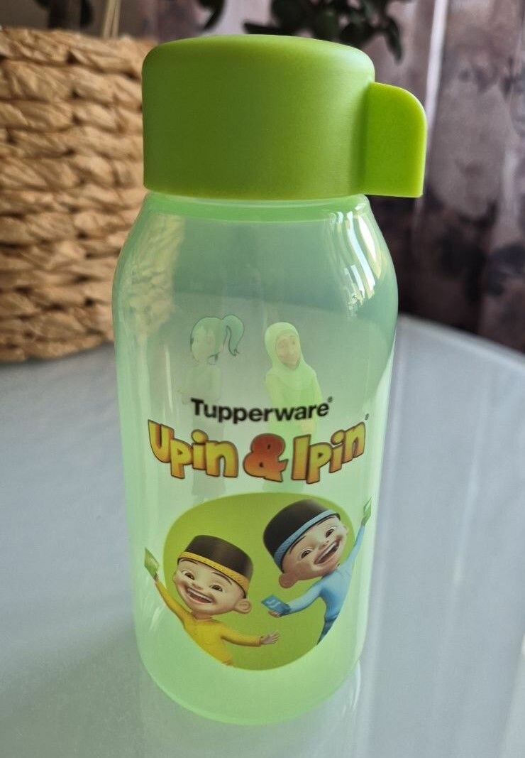Эко-бутылка Tupperware 350 мл. с винтовой крышкой зеленая