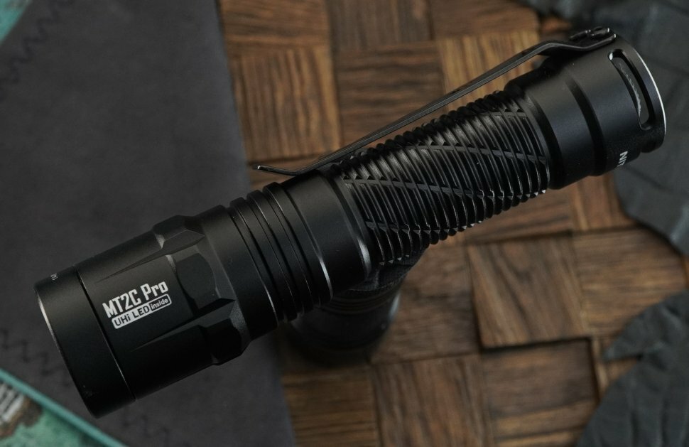 Универсальный фонарь Nitecore MT2C Pro