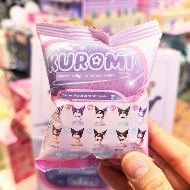 Официальная коллекционная фигурка Sanrio Kuromi Starlight Series: светящийся бинион (слепая коробка) Серия