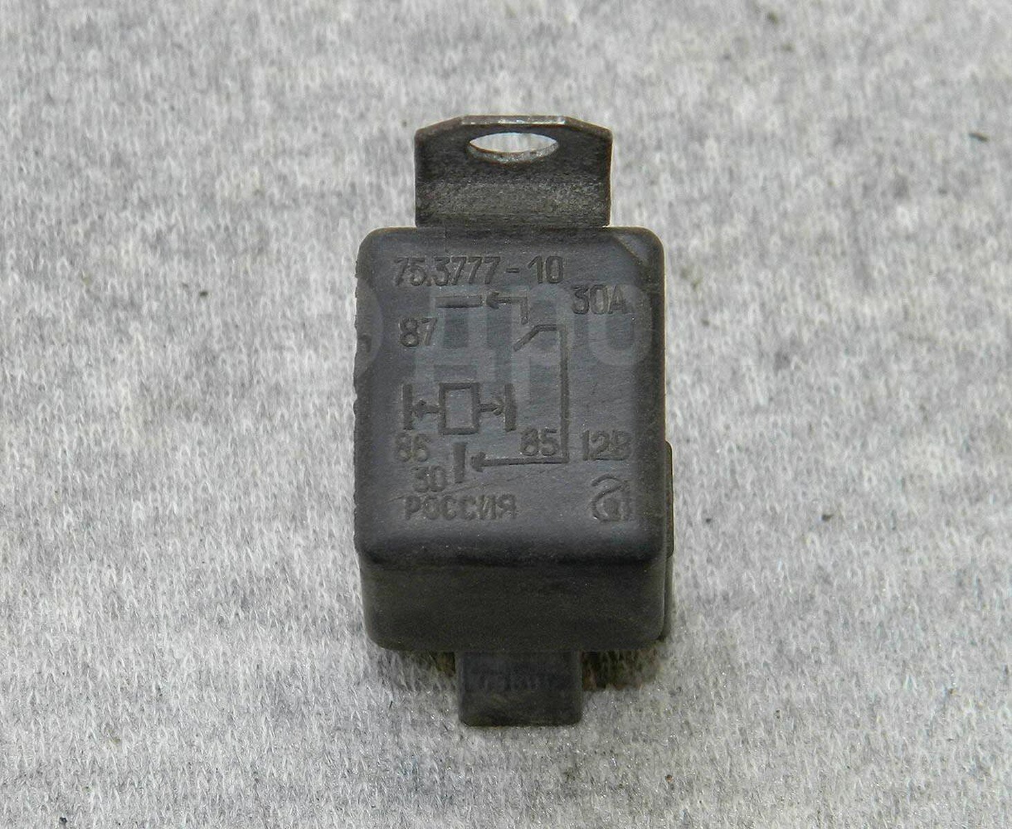 Реле 4-х контактное 12V 30 А 75.3777-10