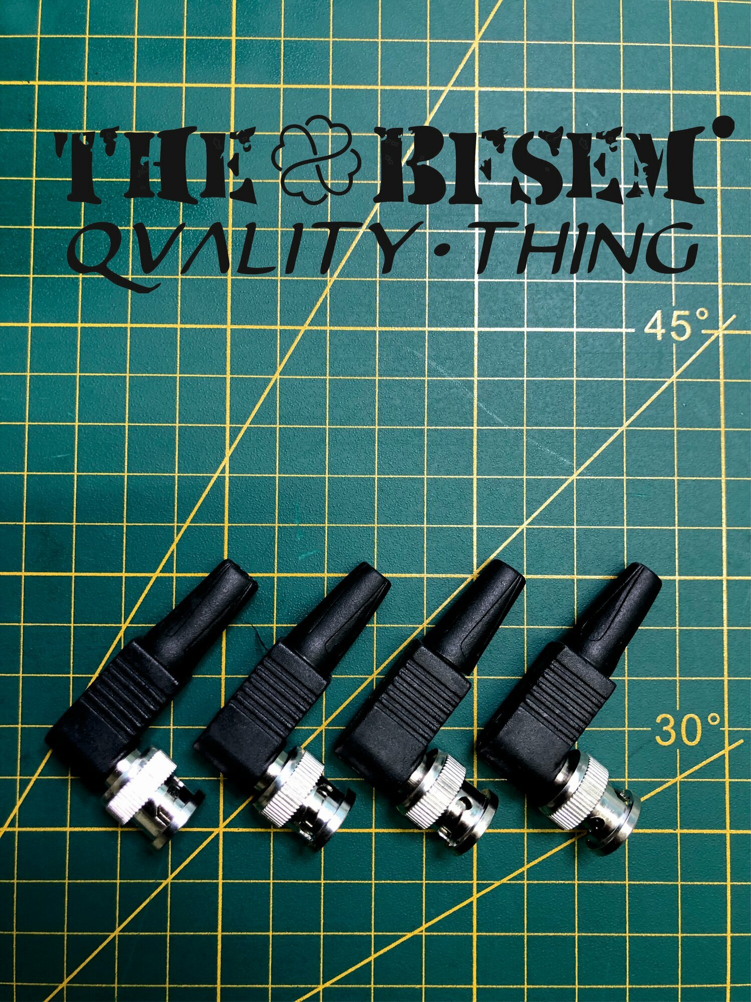 Разъём BNC (штекер), угловой / под винт / комп.-4 шт.