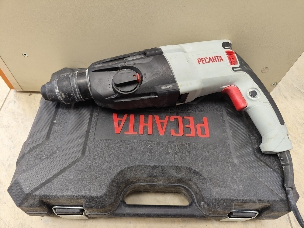 Перфоратор Ресанта П-28-800К б/У