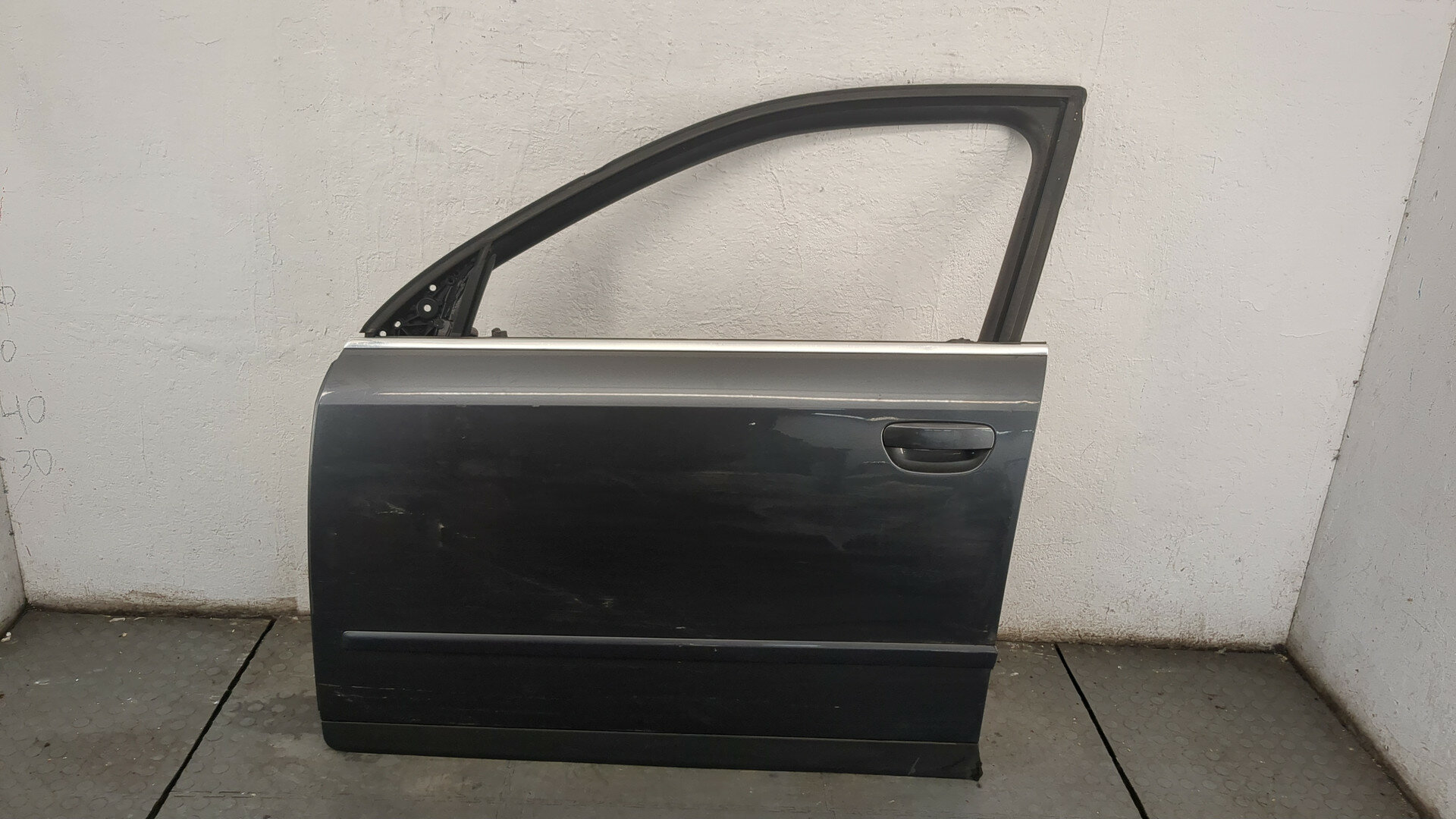 Дверь боковая (легковая) левая передняя Audi A4 (B6) Б/У